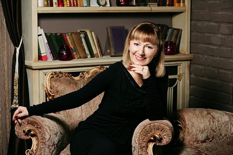 ISMETA DERVOZ: Biti dama štiti vas od stvari u svijetu u kojem živite